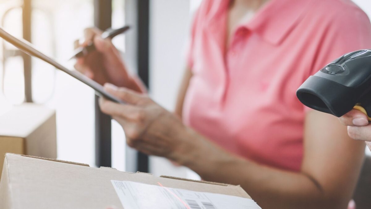 Important Questions to Ask Your Courier | R Courier